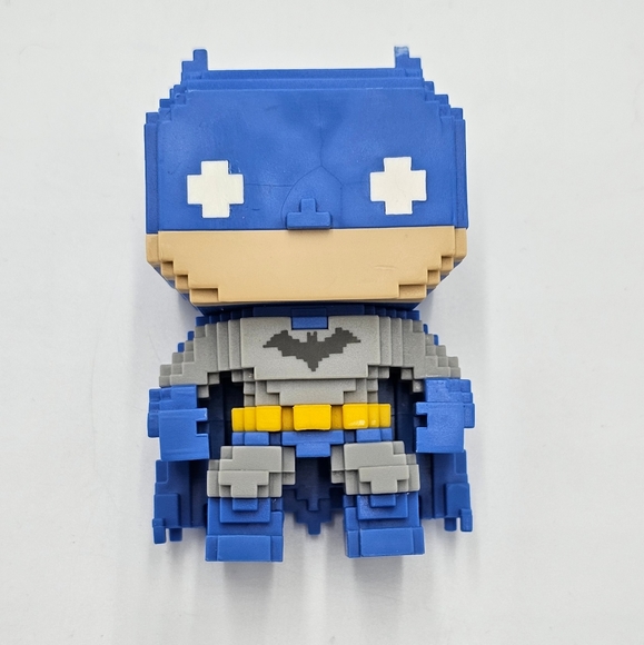 Funko | Toys | 27 Nycc Limited Edition Funko Pop Batman 8 Bit Color Dc ...